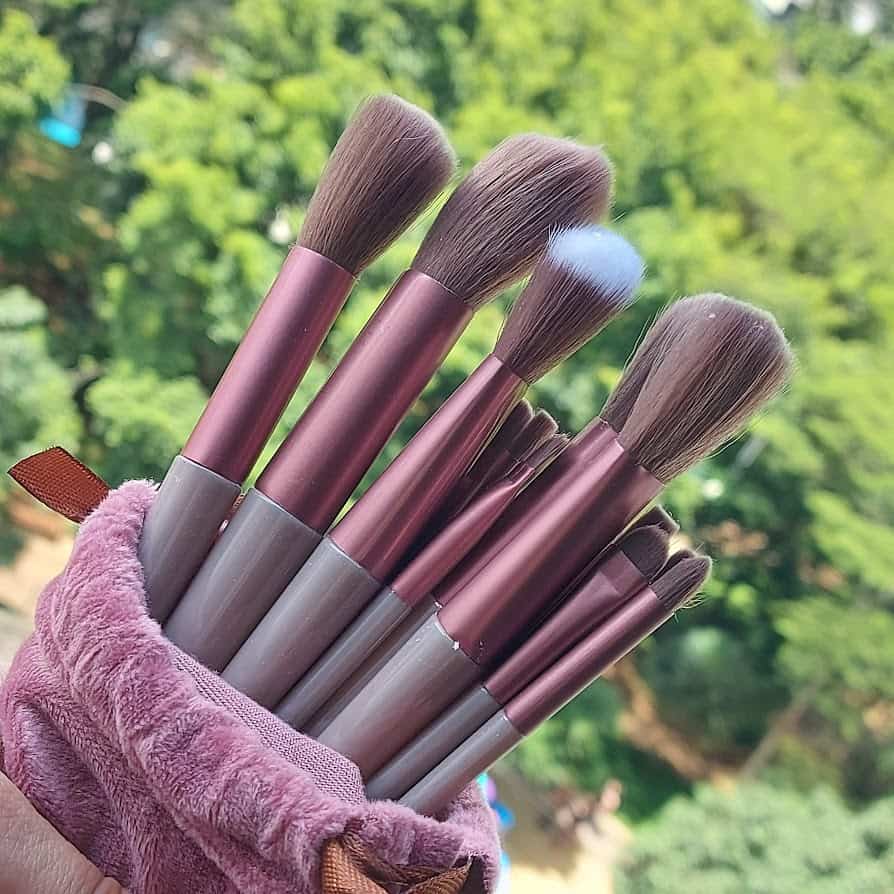 Kit com 13 Pinceis de Maquiagem | Tudo de Maquiagem