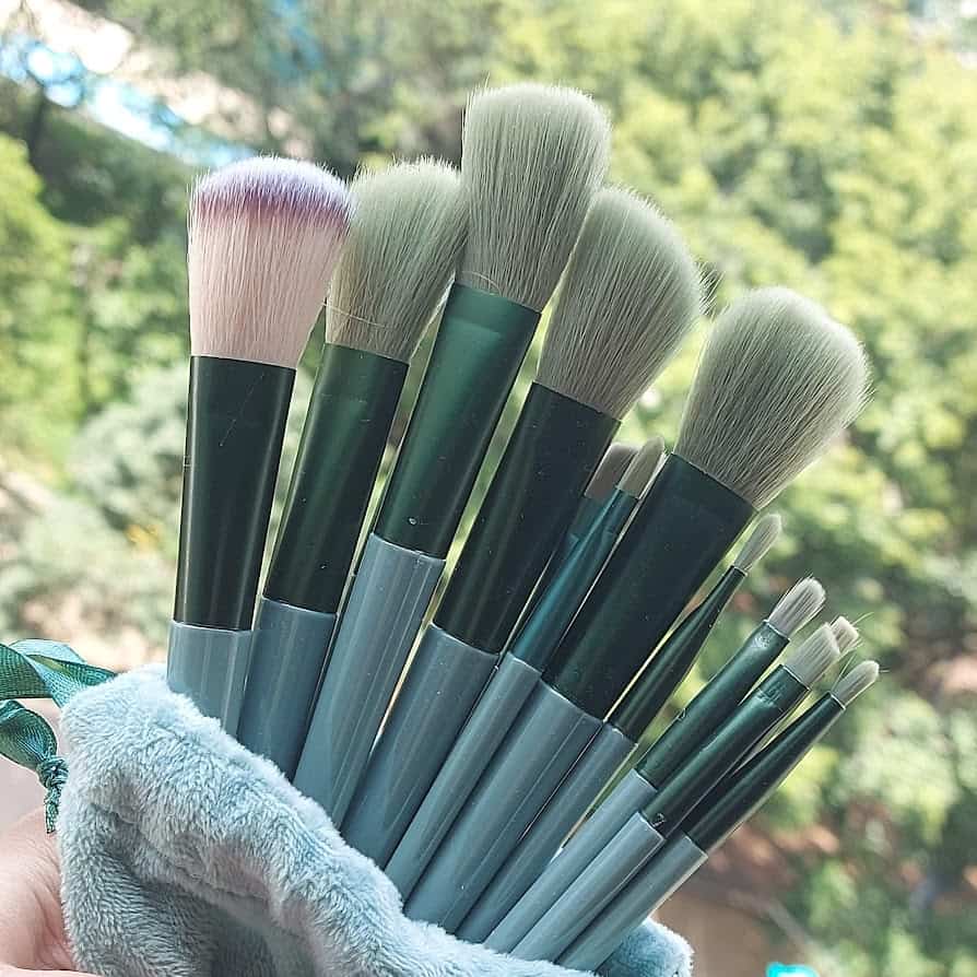 Kit com 13 Pinceis de Maquiagem | Tudo de Maquiagem